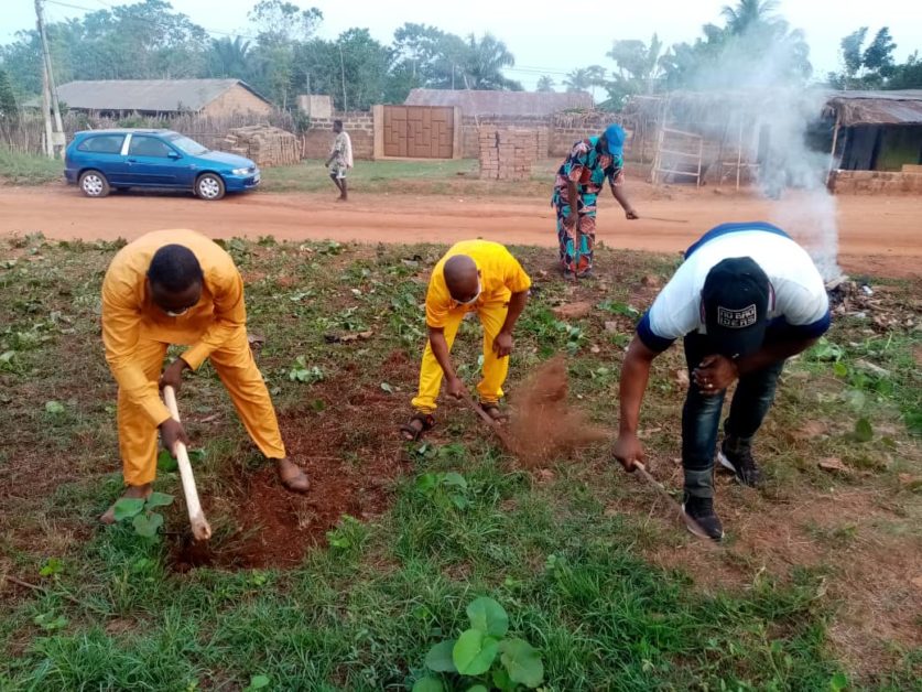 Journée de salubrité à Adja-Ouèrè : Cyrille Adégbola prône un cadre de ...